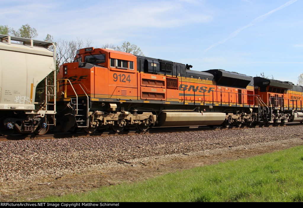 BNSF 9124
